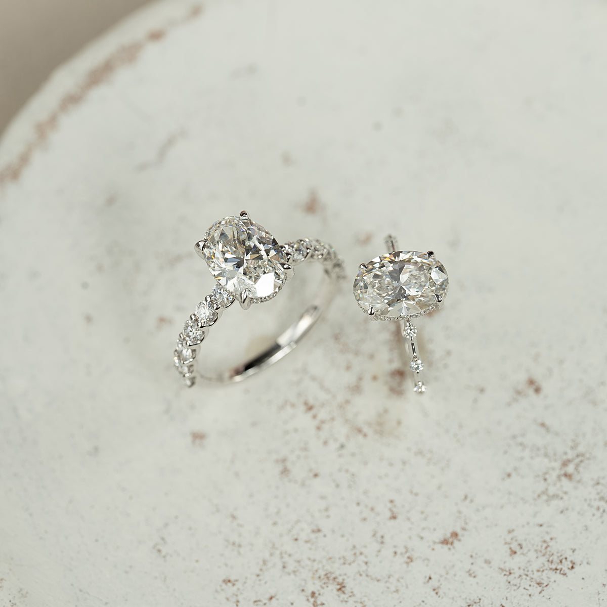 How Well Do Oval Engagement Rings Stack? Can You Stack An Oval? Tips ...